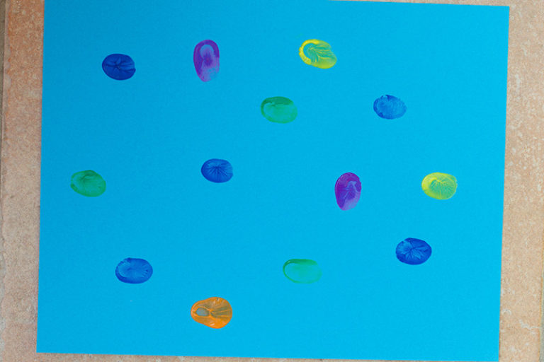 Fun Finger Paint Aquarium Activity - Little Fish